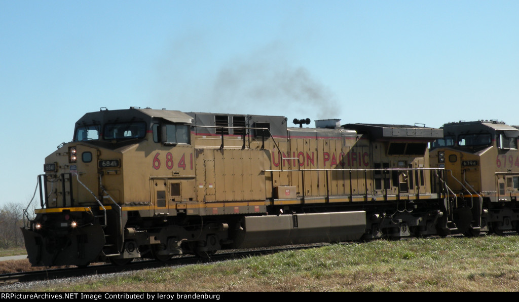 UP 6841 approaching john deere crossing with an empty coal train